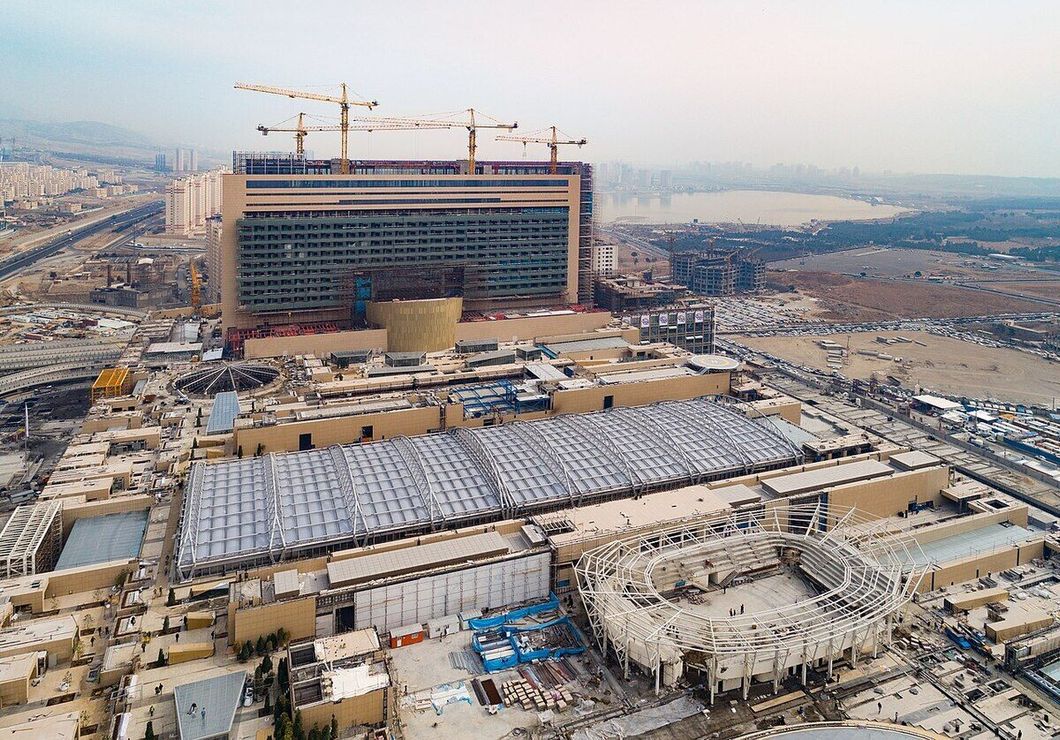 Торговый комплекс Iran Mall: где находится и что посмотреть рядом